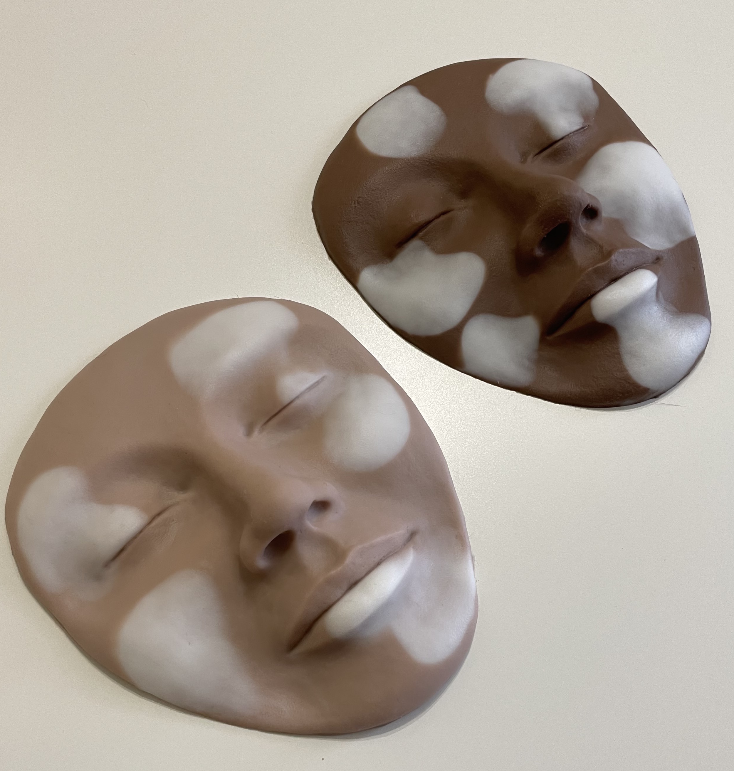 Plaque entrainement visage vitiligo dermopigmentation